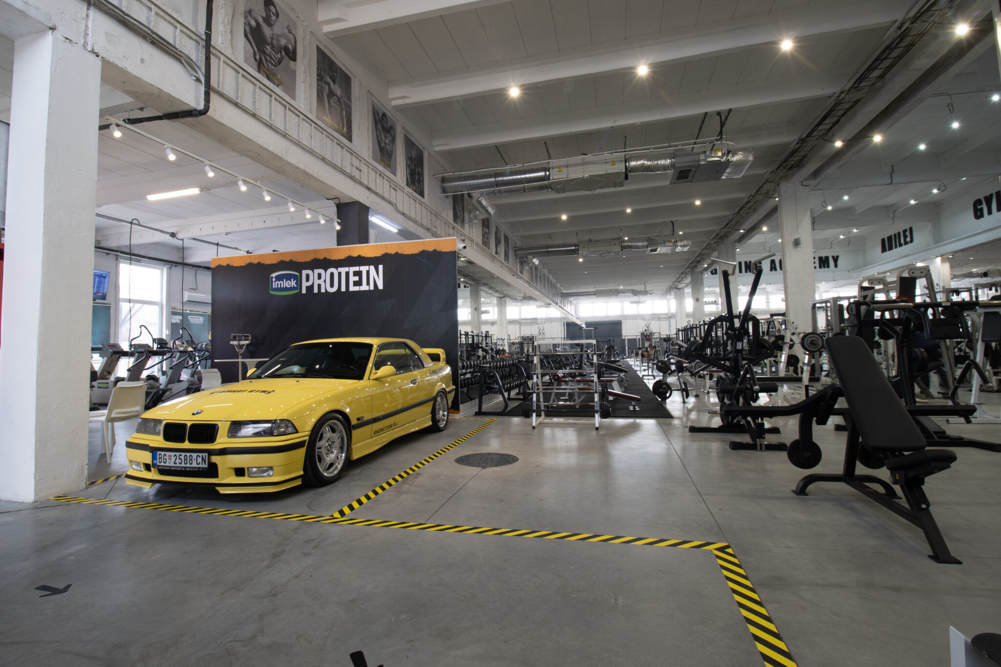 Ahilej Retro Gym